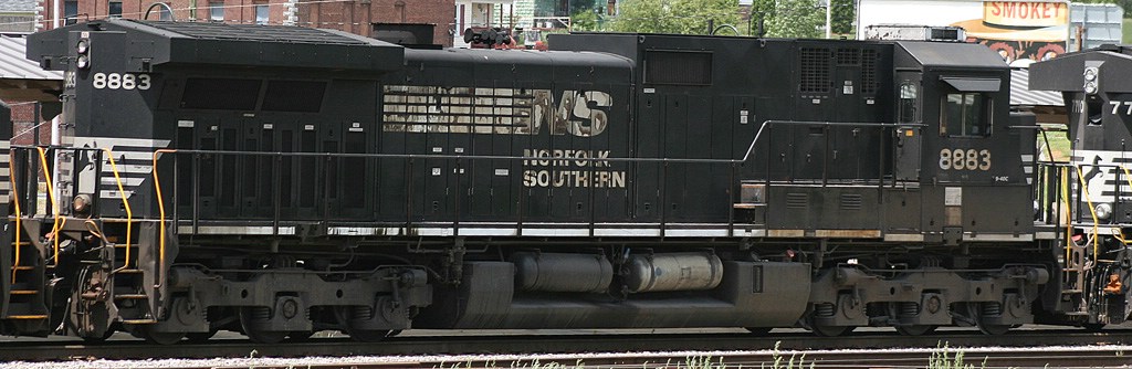 NS 8883